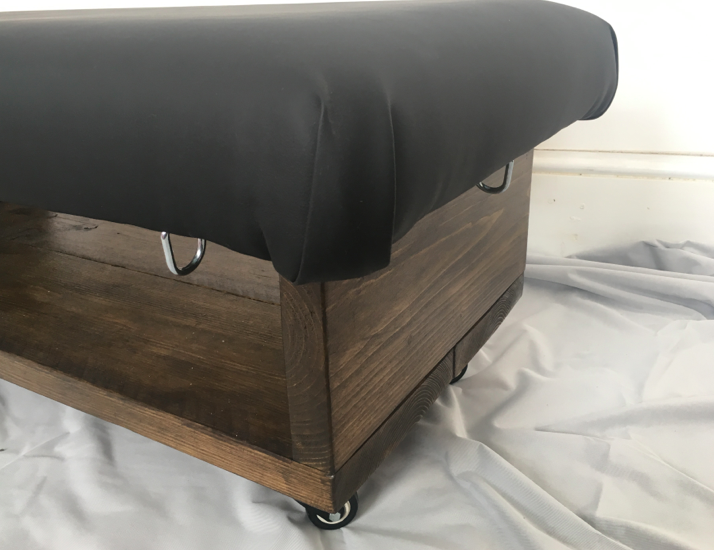 Kinky DIY: Turn your coffee table into a spanking bench | Girl on the Net